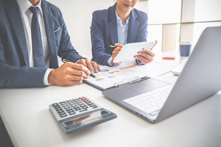 20 Steps To Take To Build A Strong Professional Network At Work - Hope ...